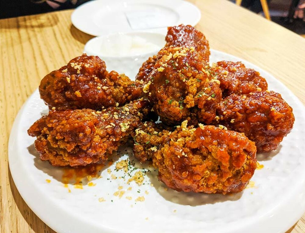 Chikin Bang X Xing Fu Tang, poulet frit coréen et bubble tea taiwanais ...