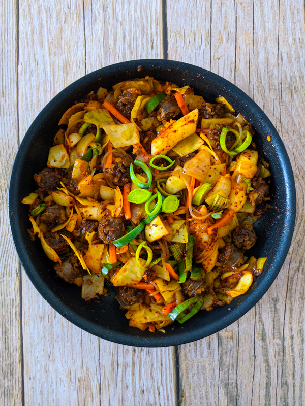 Sundae Bokkeum / Sauté de saucisses coréennes / 순대볶음/ - Yun's