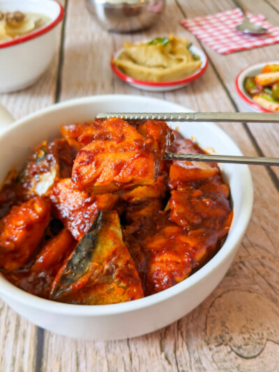 Godeungeo Jorim / Maquereau mijoté à la sauce piquante - Yun's