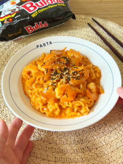 Rose Buldak Ramen / Nouille Buldak à la crème / 로제불닭 - Yun's